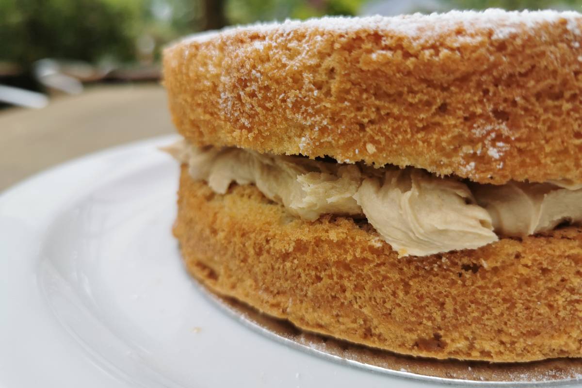 Homemade Coffee Cake Round | Applegarth Online Farmshop